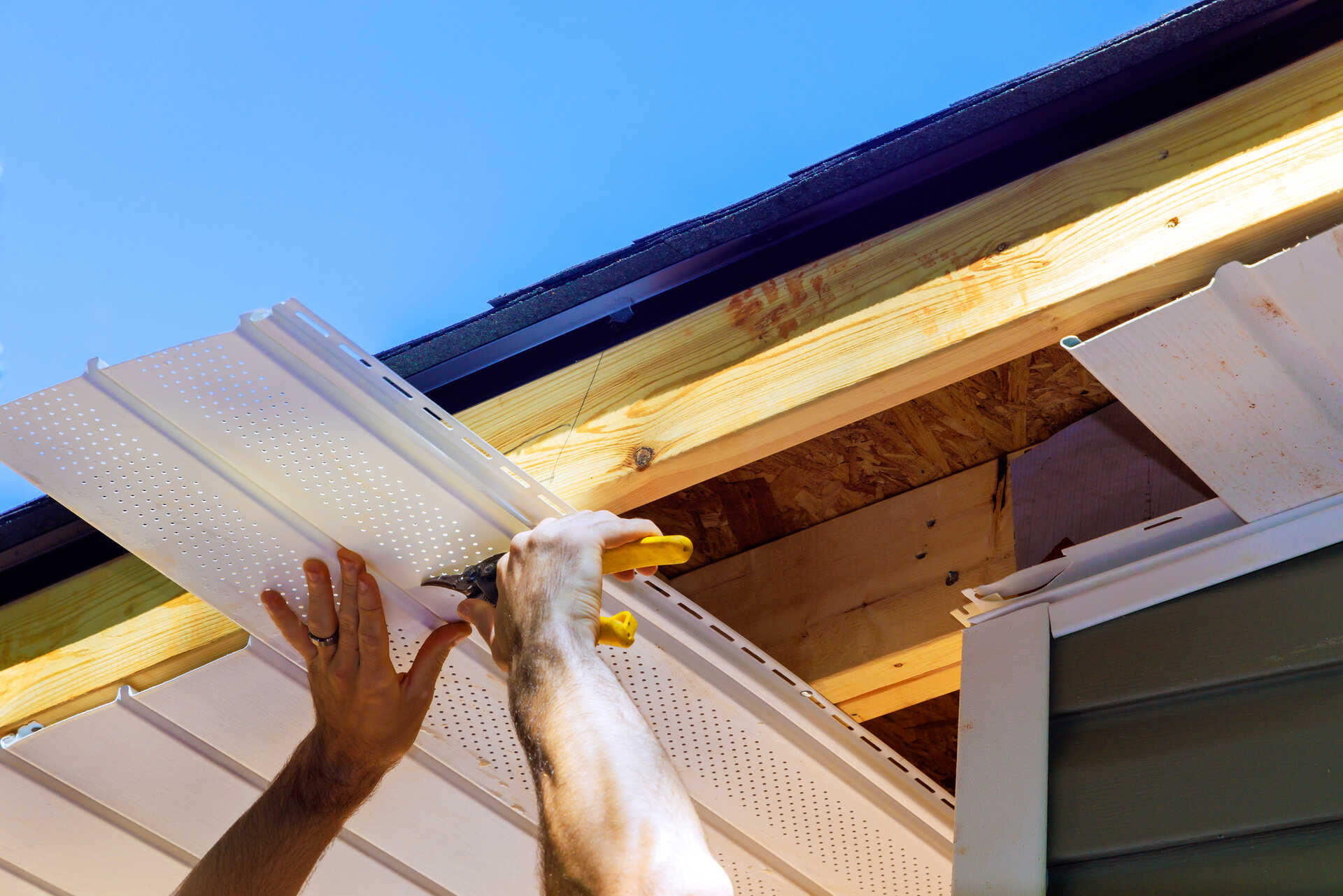 What Is a Soffit on a House and its Purpose, Types, and Benefits?